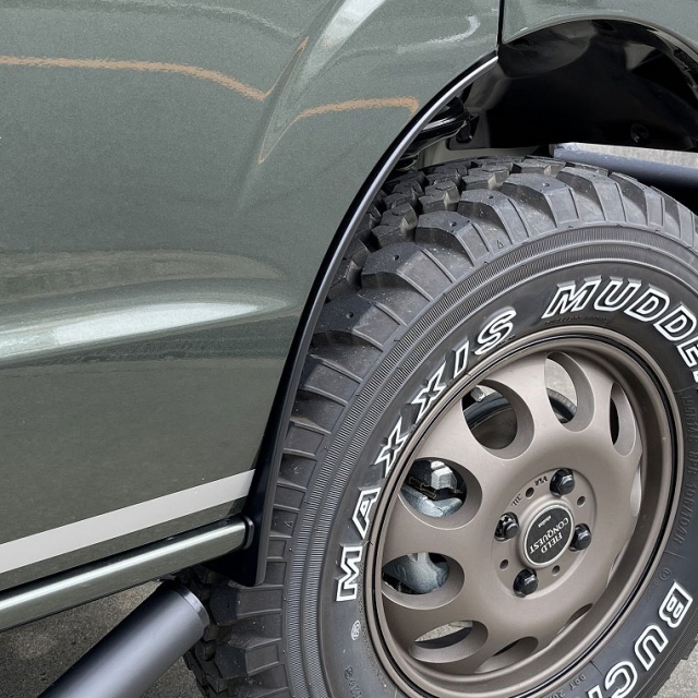 フロントマッドガード