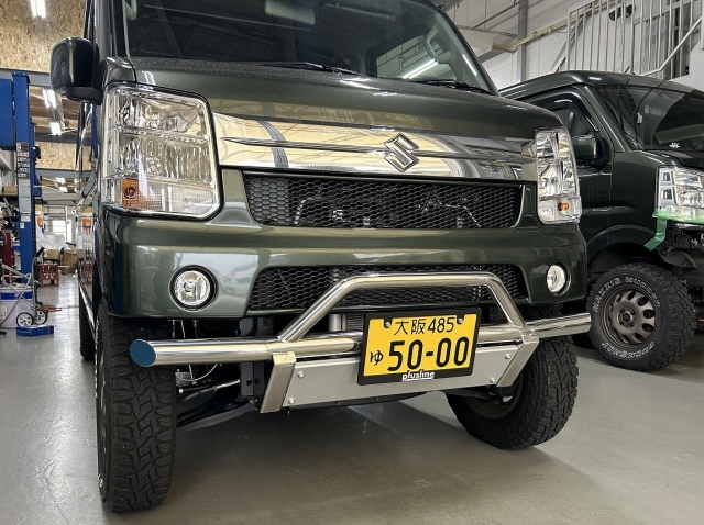 フロントランプバー（ステンレスバフフィニッシュ）